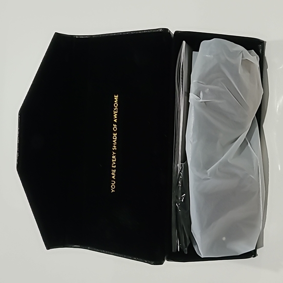 Privé Reveaux | Accessories | New Priv Reveaux Vip Unisex Retro Aviator ...